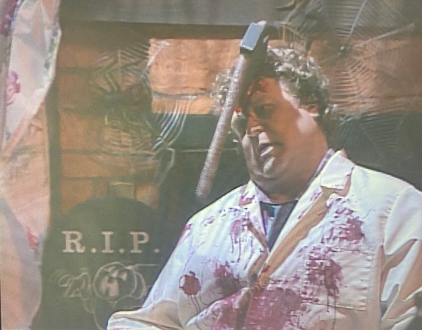 Celebrating the Most Nostalgic Halloween Episode of “Roseanne”- “BOO ...
