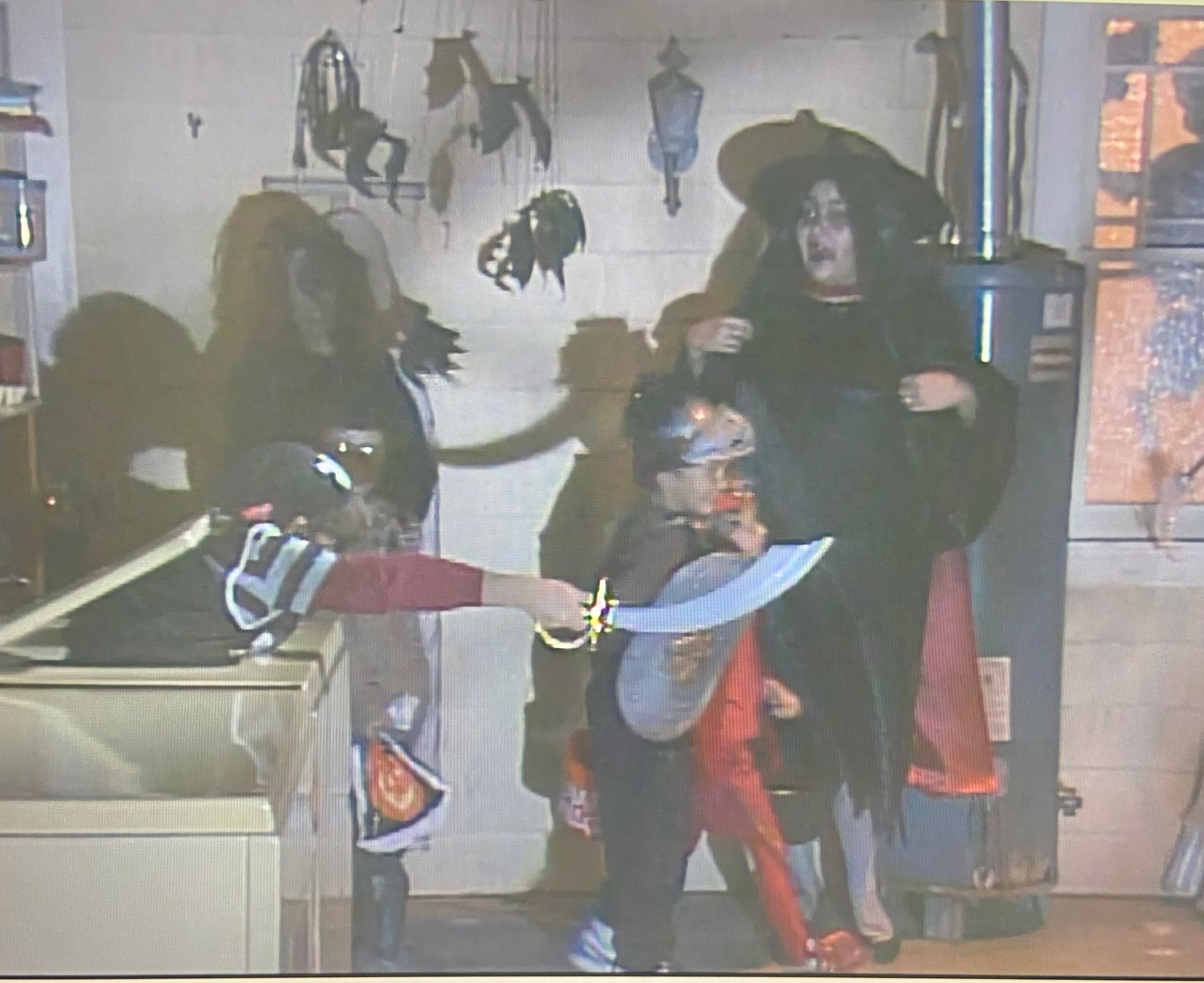 Celebrating the Most Nostalgic Halloween Episode of “Roseanne”- “BOO ...