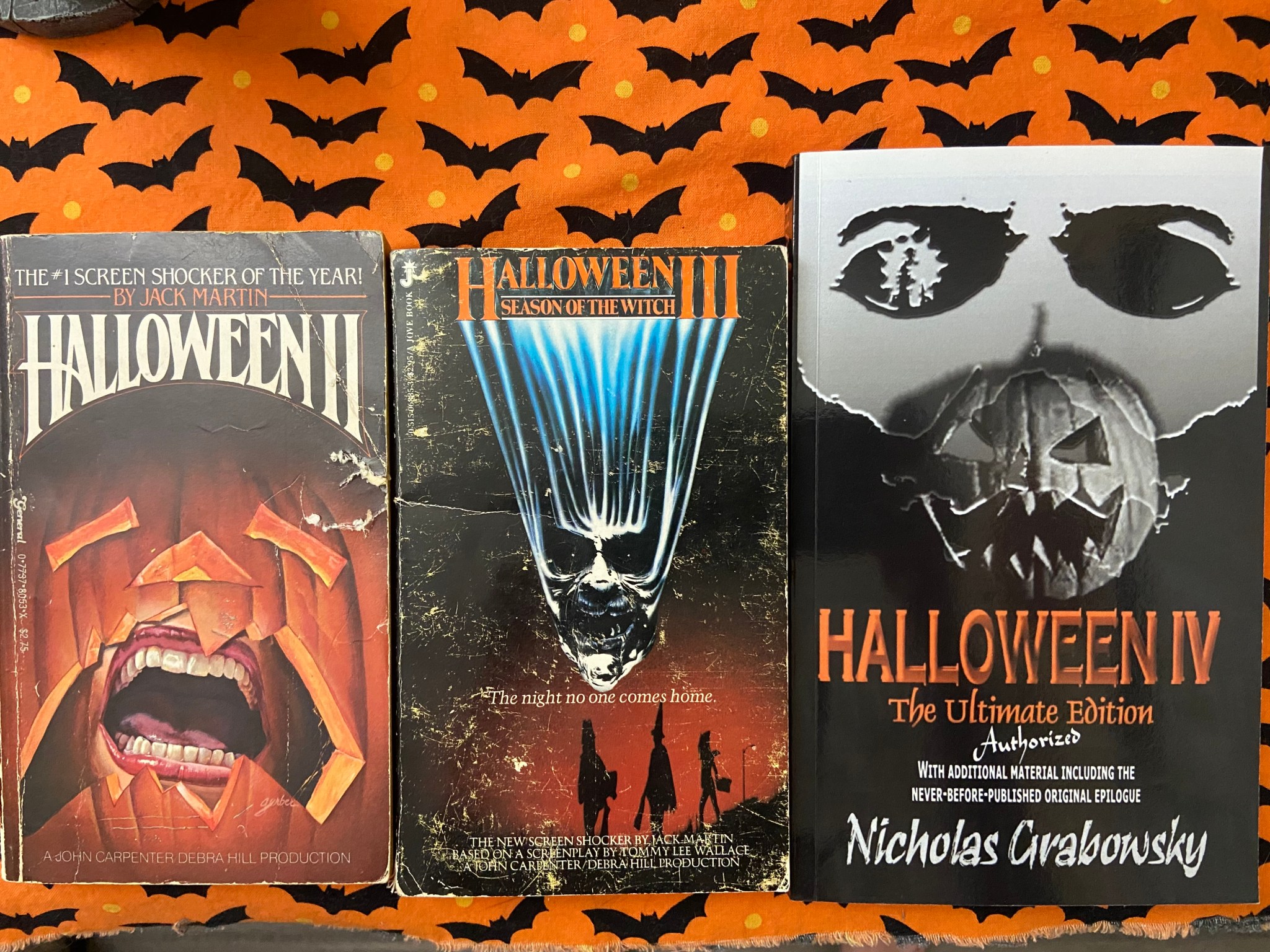 Halloween Novelization Is Getting Re-Released With A Fully Illustrated ...