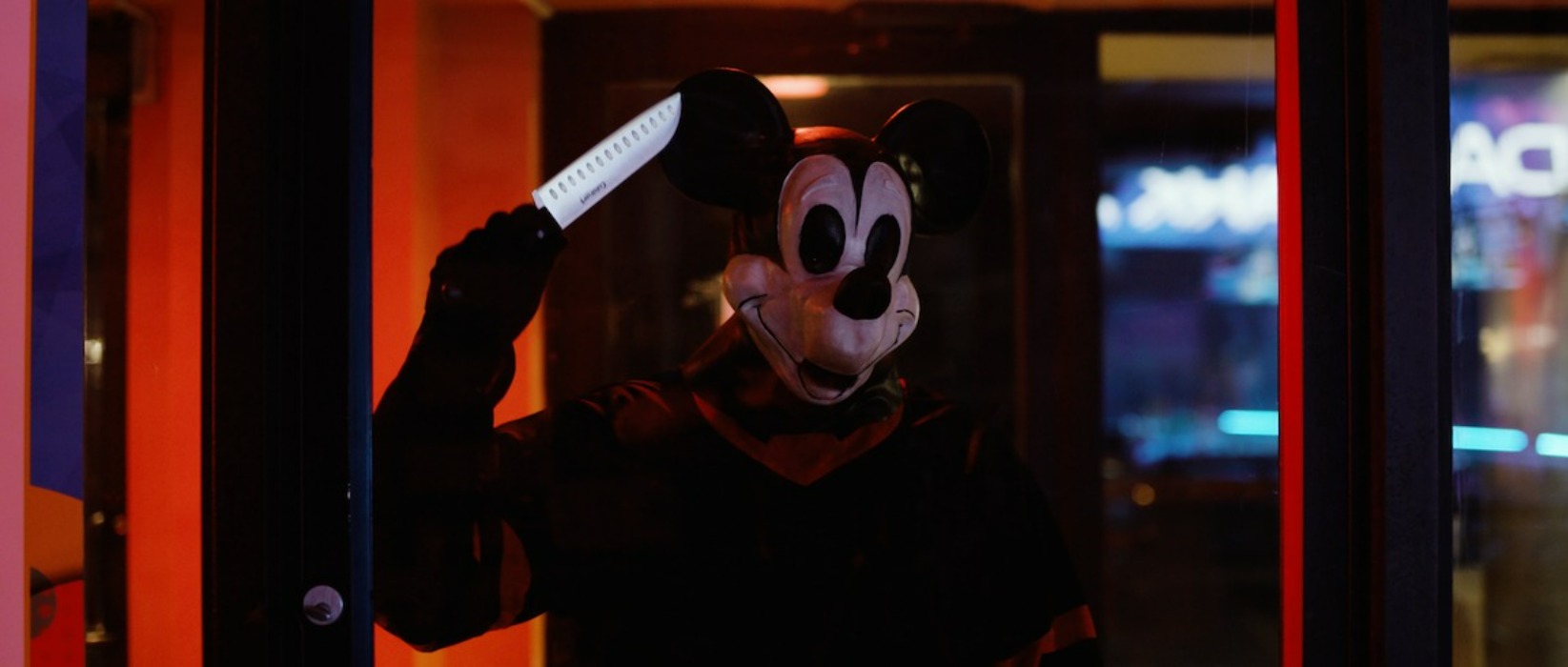 FIRST LOOK and TRAILER FOR MICKEY MOUSE HORROR FILM DROPS: “MICKEY’S ...